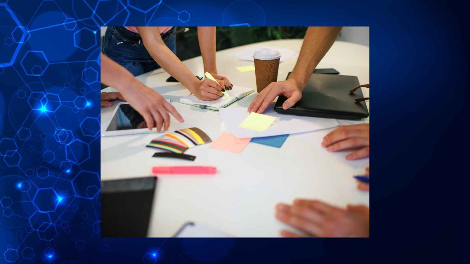 The Ultimate Guide to SaaS vs Managed Services for Businesses, Founders ...